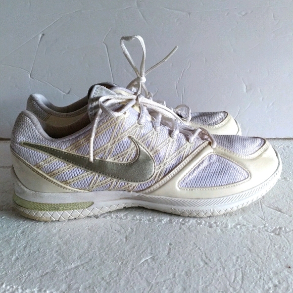 Nike | Shoes | Nike Training White Sneakers | Poshmark